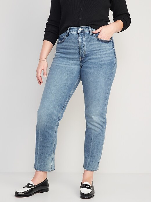 Extra High-Waisted Button-Fly Straight Cut-Off Jeans | Old Navy